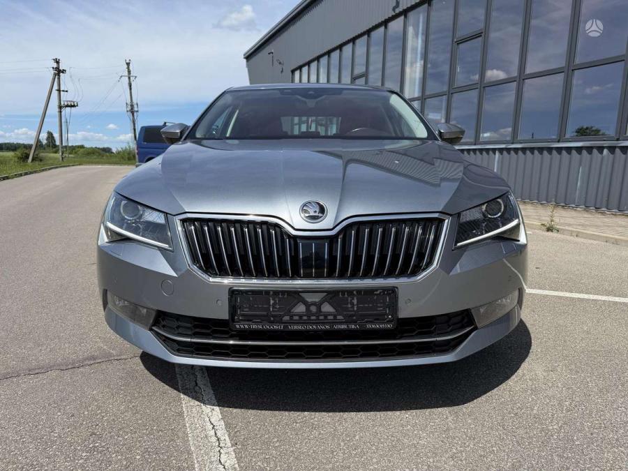 Pelēks Skoda SuperB 2018 Šauļi, ar dzinēja tilpumu 1.60 L un nobraukumu 249 tūkst. km par 10800 €, foto 4 vietnē AUTOMOTO.COM.LV