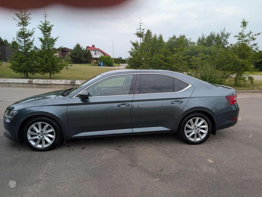 Pelēks Skoda SuperB 2018 Šauļi, ar dzinēja tilpumu 1.80 L un nobraukumu 265 tūkst. km par 10950 €, foto 17 vietnē AUTOMOTO.COM.LV