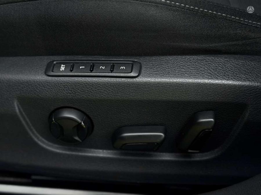 Grey Skoda SuperB 2018 in Vilnius, with an engine capacity of 1.60 L and mileage of 196 thousand km for 9600 €, photo 21 on AUTOMOTO.COM.LV