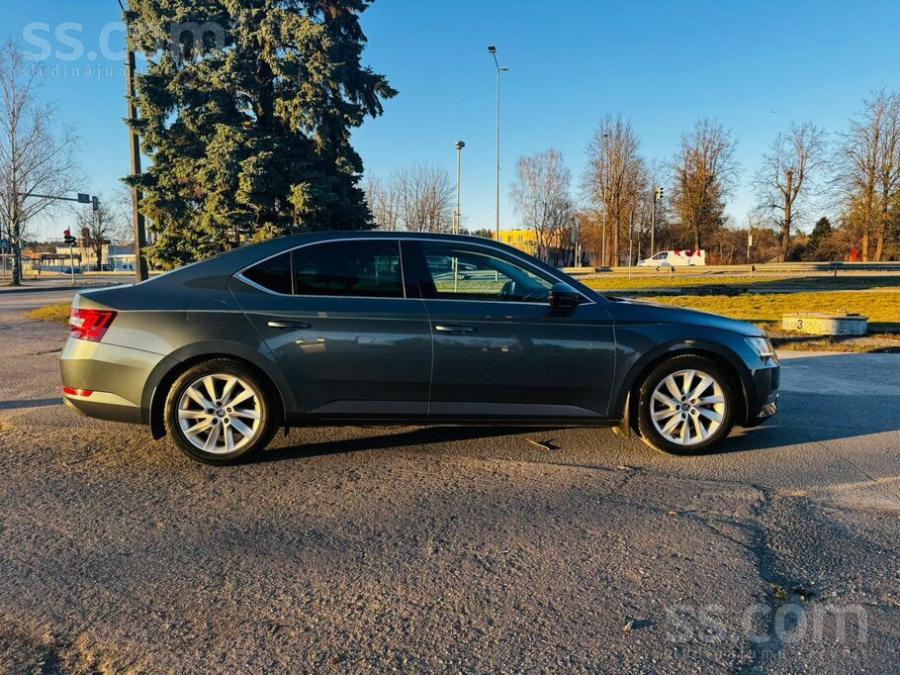 Серый Шкода Суперб 2019 в Огре, объемом двигателя 2.00 л и пробегом 205 тыс. км за 13800 €, фото 4 на AUTOMOTO.COM.LV
