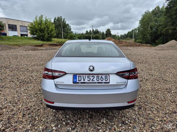Pelēks Skoda SuperB 2019 Utena, ar dzinēja tilpumu 1.60 L un nobraukumu 153 tūkst. km par 13490 €, foto 8 vietnē AUTOMOTO.COM.LV