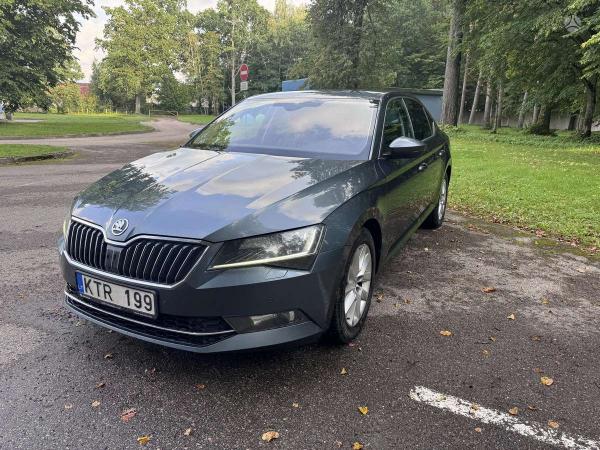 Grey Skoda SuperB 2019 in Jonava, with an engine capacity of 1.97 L and mileage of 387 thousand km for 12500 €, photo 8 on AUTOMOTO.COM.LV