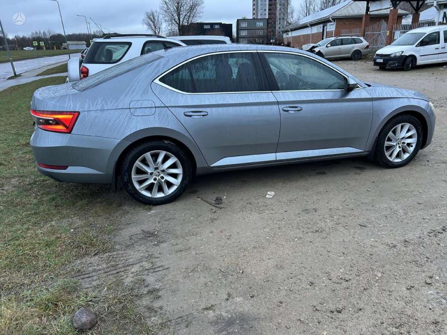 Grey Skoda SuperB 2020 in Kaunas, with an engine capacity of 1.97 L and mileage of 200 thousand km for 17500 €, photo 4 on AUTOMOTO.COM.LV