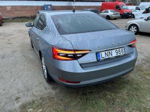 Grey Skoda SuperB 2020 in Kaunas, with an engine capacity of 1.97 L and mileage of 200 thousand km for 17500 €, photo 6 on AUTOMOTO.COM.LV