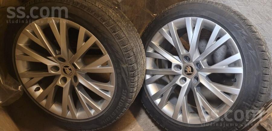 Pelēks Skoda SuperB 2020 Rīga, ar dzinēja tilpumu 1.40 L un nobraukumu 146 tūkst. km par 19200 €, foto 21 vietnē AUTOMOTO.COM.LV