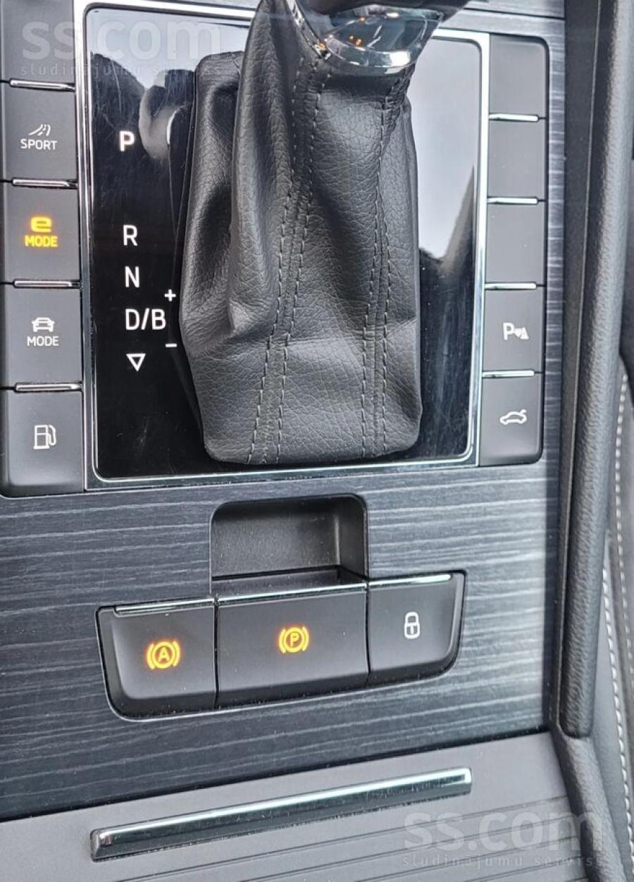 Pelēks Skoda SuperB 2020 Rīga, ar dzinēja tilpumu 1.40 L un nobraukumu 146 tūkst. km par 18700 €, foto 16 vietnē AUTOMOTO.COM.LV