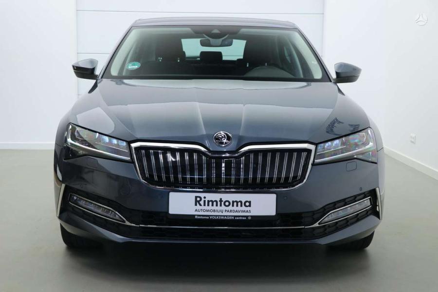 Pelēks Skoda SuperB 2021 Viļņa, ar dzinēja tilpumu 1.40 L un nobraukumu 53 tūkst. km par 21790 €, foto 5 vietnē AUTOMOTO.COM.LV