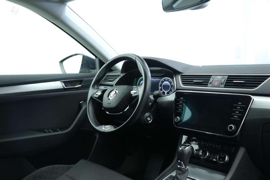 Pelēks Skoda SuperB 2021 Viļņa, ar dzinēja tilpumu 1.40 L un nobraukumu 53 tūkst. km par 21790 €, foto 25 vietnē AUTOMOTO.COM.LV