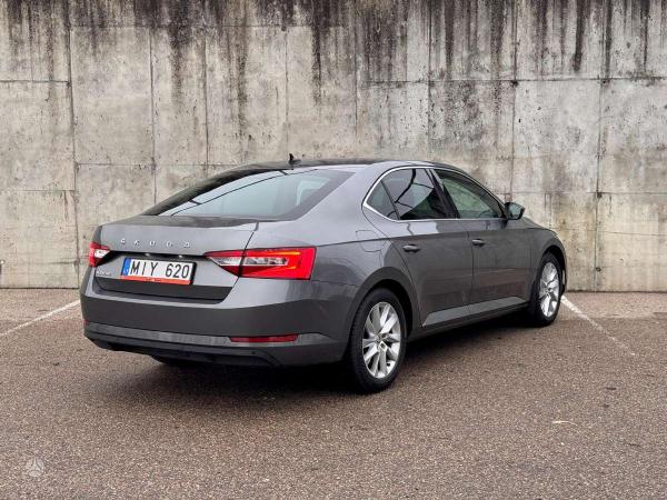 Grey Skoda SuperB 2022 in Vilnius, with an engine capacity of 1.50 L and mileage of 107 thousand km for 19900 €, photo 4 on AUTOMOTO.COM.LV