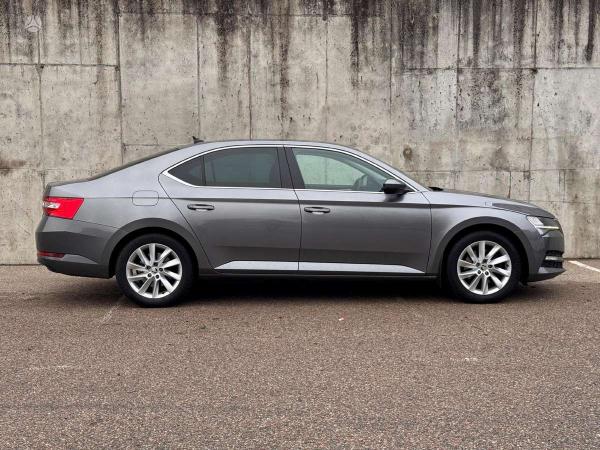 Grey Skoda SuperB 2022 in Vilnius, with an engine capacity of 1.50 L and mileage of 107 thousand km for 19900 €, photo 6 on AUTOMOTO.COM.LV