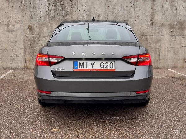Grey Skoda SuperB 2022 in Vilnius, with an engine capacity of 1.50 L and mileage of 107 thousand km for 19900 €, photo 8 on AUTOMOTO.COM.LV