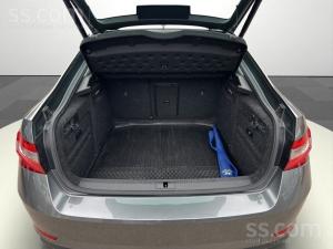 Pelēks Skoda SuperB 2022 Rīga, ar dzinēja tilpumu 2.00 L un nobraukumu 131 tūkst. km par 22250 €, foto 18 vietnē AUTOMOTO.COM.LV