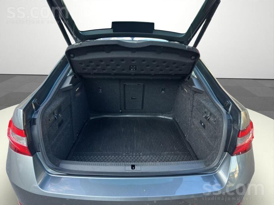 Pelēks Skoda SuperB 2022 Rīga, ar dzinēja tilpumu 2.00 L un nobraukumu 131 tūkst. km par 19690 €, foto 18 vietnē AUTOMOTO.COM.LV