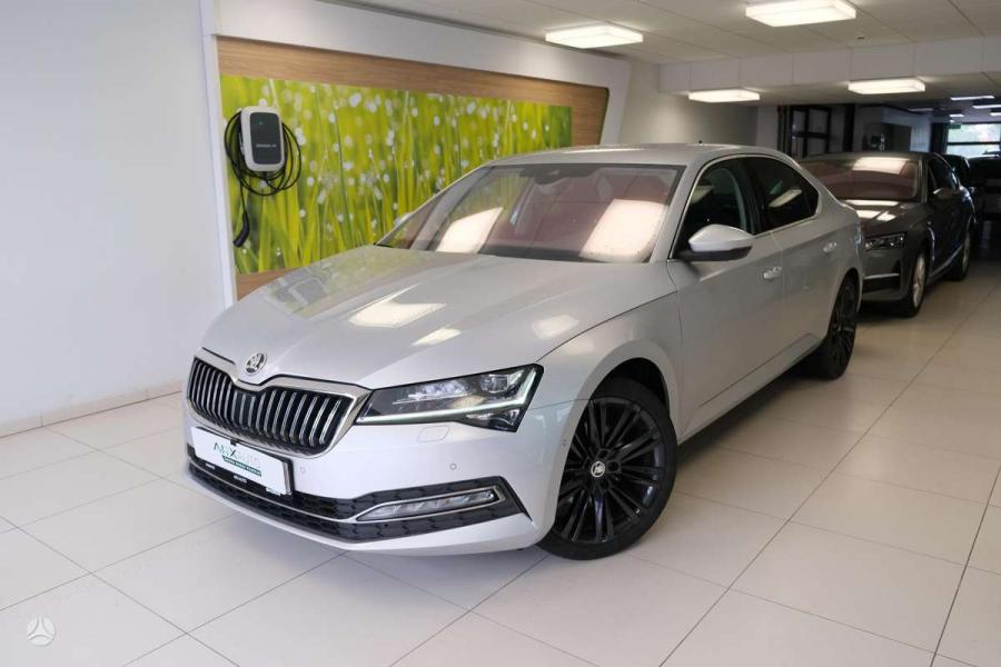 Grey Skoda SuperB 2022 in Vilnius, with an engine capacity of 1.97 L and mileage of 143 thousand km for 23900 €, photo 1 on AUTOMOTO.COM.LV