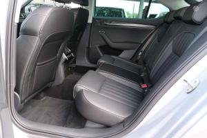Grey Skoda SuperB 2022 in Vilnius, with an engine capacity of 1.97 L and mileage of 143 thousand km for 23900 €, photo 9 on AUTOMOTO.COM.LV