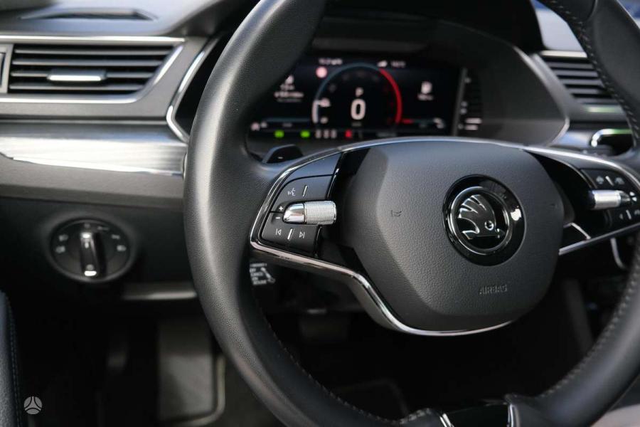 Grey Skoda SuperB 2022 in Vilnius, with an engine capacity of 1.97 L and mileage of 143 thousand km for 23900 €, photo 23 on AUTOMOTO.COM.LV