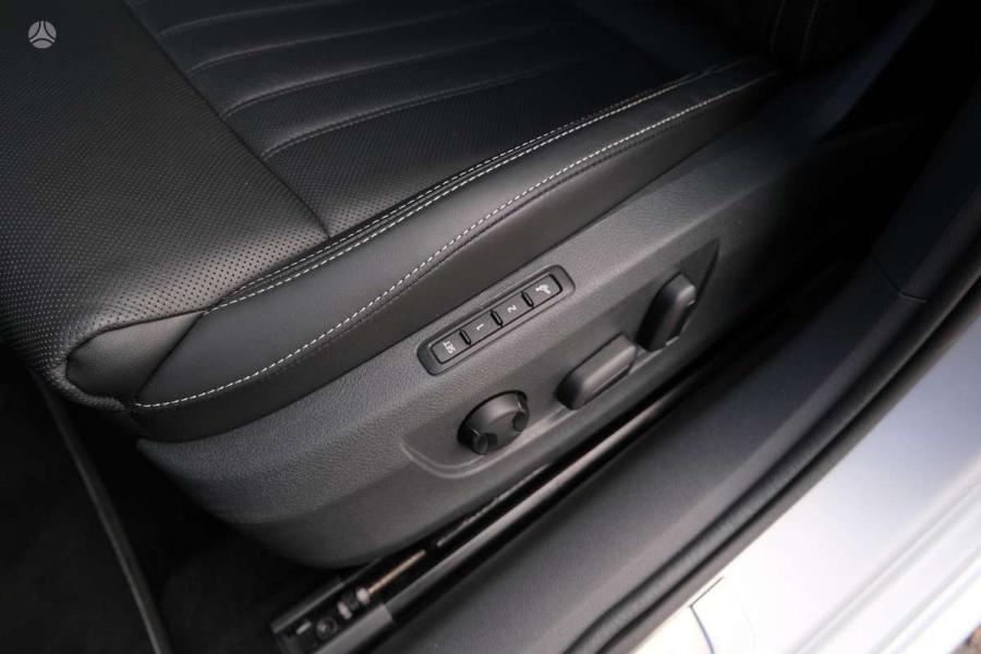 Grey Skoda SuperB 2022 in Vilnius, with an engine capacity of 1.97 L and mileage of 143 thousand km for 23900 €, photo 31 on AUTOMOTO.COM.LV