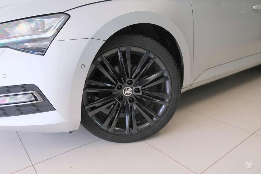 Grey Skoda SuperB 2022 in Vilnius, with an engine capacity of 1.97 L and mileage of 143 thousand km for 23900 €, photo 41 on AUTOMOTO.COM.LV