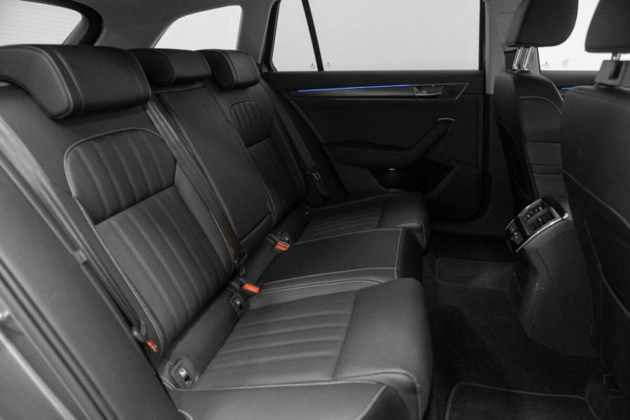 Grey Skoda SuperB 2022 in Vilnius, with an engine capacity of 2.00 L and mileage of 147 thousand km for 24900 €, photo 9 on AUTOMOTO.COM.LV