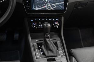 Grey Skoda SuperB 2022 in Vilnius, with an engine capacity of 2.00 L and mileage of 147 thousand km for 24900 €, photo 17 on AUTOMOTO.COM.LV