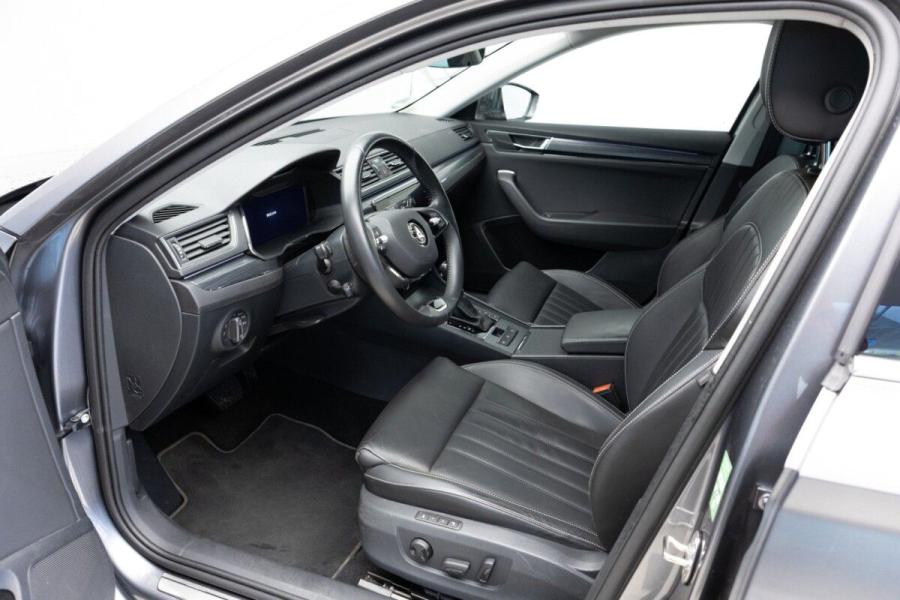 Pelēks Skoda SuperB 2023 Jehvi, ar dzinēja tilpumu 2.00 L un nobraukumu 151 tūkst. km par 22500 €, foto 12 vietnē AUTOMOTO.COM.LV