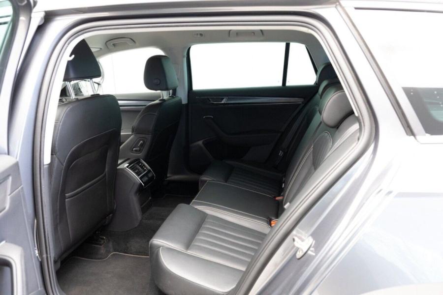 Pelēks Skoda SuperB 2023 Jehvi, ar dzinēja tilpumu 2.00 L un nobraukumu 151 tūkst. km par 22500 €, foto 14 vietnē AUTOMOTO.COM.LV
