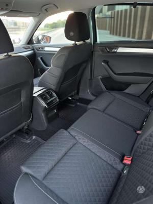 Pelēks Skoda SuperB 2023 Kauņa, ar dzinēja tilpumu 1.98 L un nobraukumu 138 tūkst. km par 20800 €, foto 15 vietnē AUTOMOTO.COM.LV