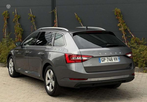 Grey Skoda SuperB 2023 in Vilnius, with an engine capacity of 0.00 L and mileage of 290 thousand km for 13500 €, photo 4 on AUTOMOTO.COM.LV