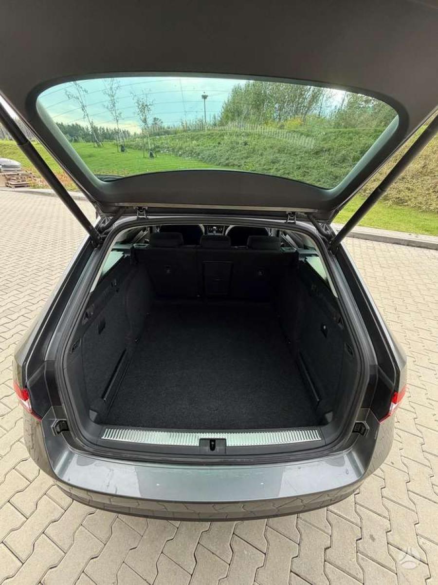 Grey Skoda SuperB 2023 in Vilnius, with an engine capacity of 0.00 L and mileage of 290 thousand km for 13500 €, photo 29 on AUTOMOTO.COM.LV