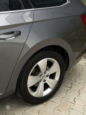 Grey Skoda SuperB 2023 in Vilnius, with an engine capacity of 0.00 L and mileage of 290 thousand km for 13500 €, photo 35 on AUTOMOTO.COM.LV