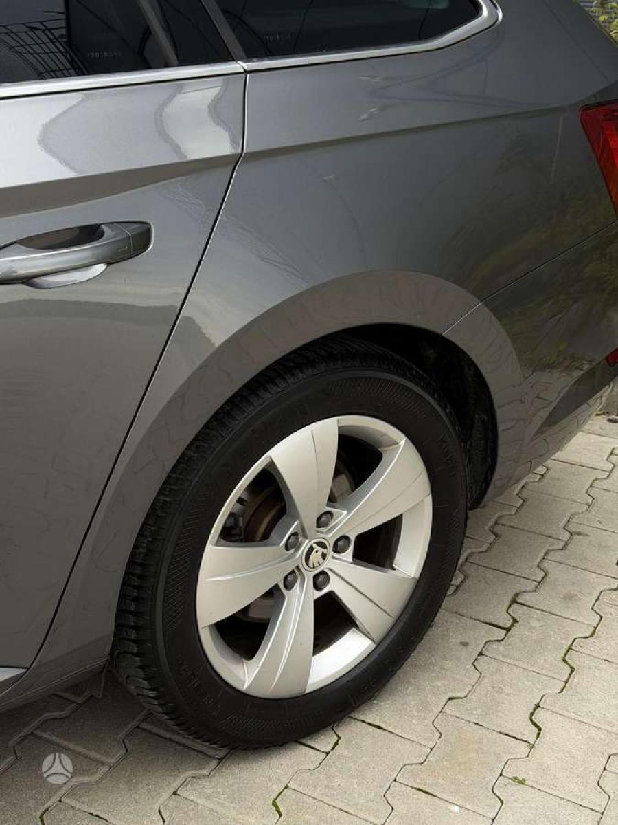 Grey Skoda SuperB 2023 in Vilnius, with an engine capacity of 0.00 L and mileage of 290 thousand km for 13500 €, photo 35 on AUTOMOTO.COM.LV