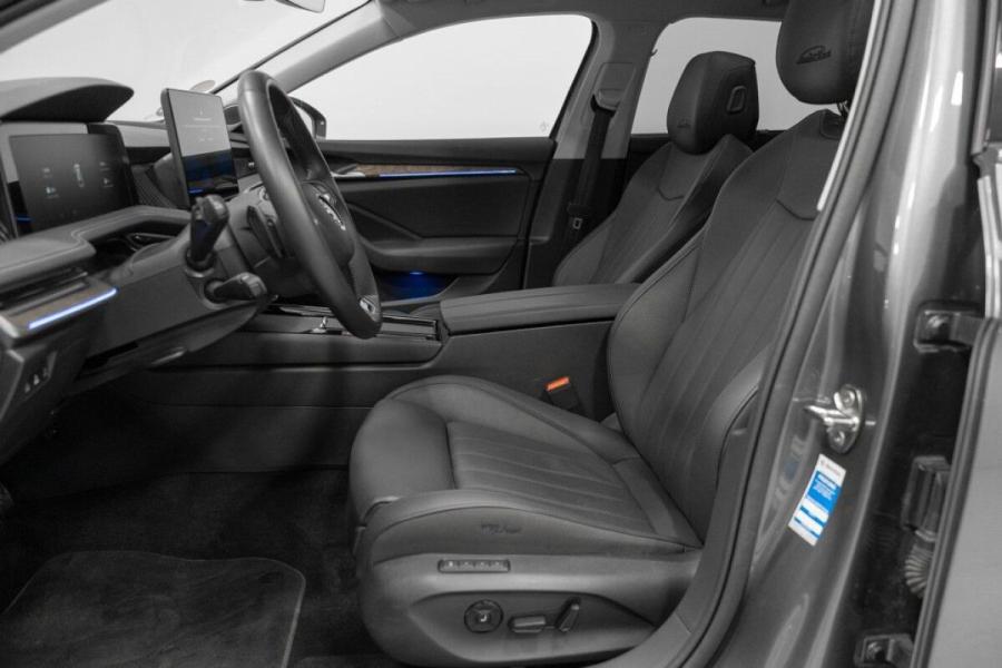 Pelēks Skoda SuperB 2024 Viļņa, ar dzinēja tilpumu 2.00 L un nobraukumu 32 tūkst. km par 41900 €, foto 6 vietnē AUTOMOTO.COM.LV