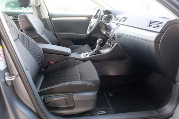 Grey Skoda SuperB 2024 in Vilnius, with an engine capacity of 1.50 L and mileage of 53 thousand km for 26900 €, photo 10 on AUTOMOTO.COM.LV