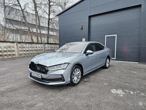 Grey Skoda SuperB 2025 in Kaunas, with an engine capacity of 1.50 L and mileage of 22 thousand km for 15400 €, photo  on AUTOMOTO.COM.LV