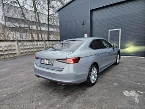 Pelēks Skoda SuperB 2025 Kauņa, ar dzinēja tilpumu 1.50 L un nobraukumu 22 tūkst. km par 15400 €, foto 8 vietnē AUTOMOTO.COM.LV