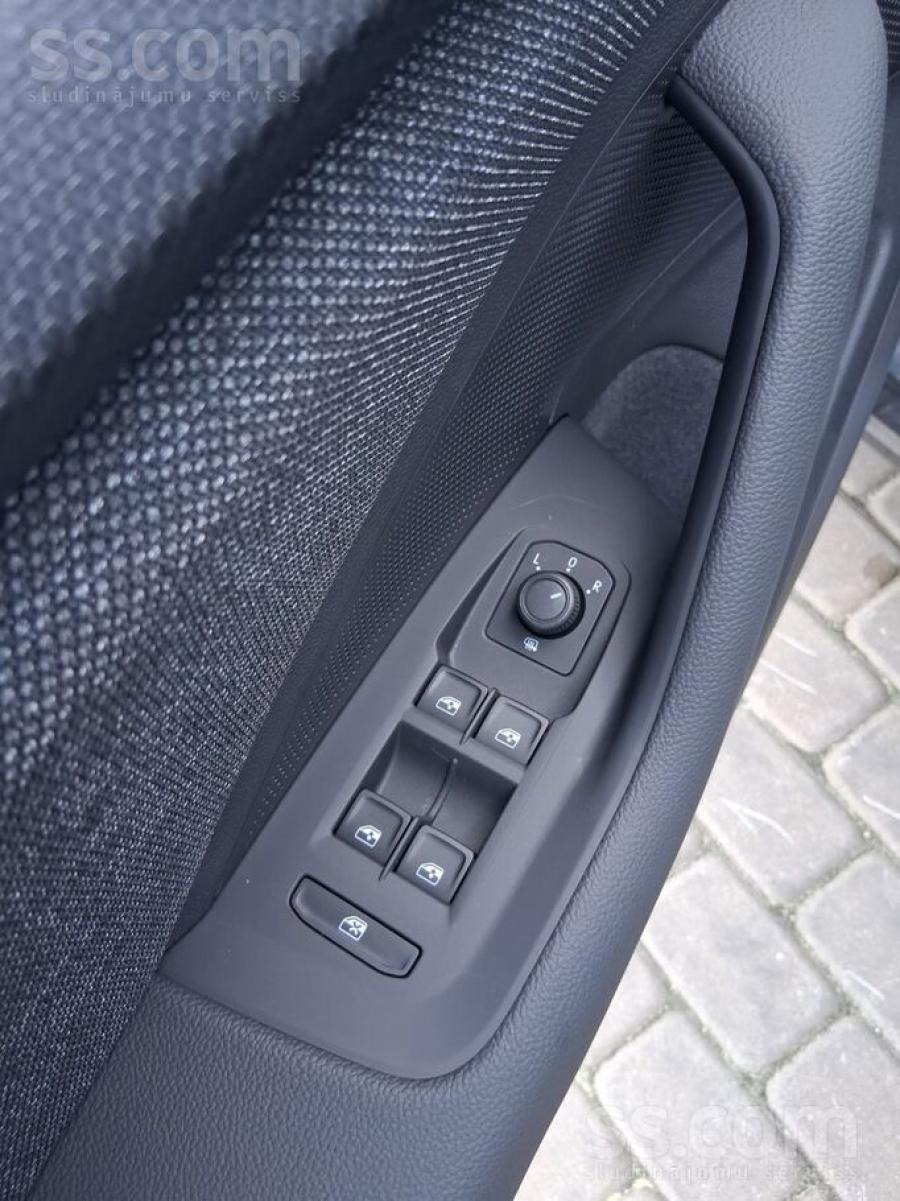 Pelēks Skoda SuperB 2026 Rīga, ar dzinēja tilpumu 1.50 L un nobraukumu 6 tūkst. km par 31900 €, foto 9 vietnē AUTOMOTO.COM.LV