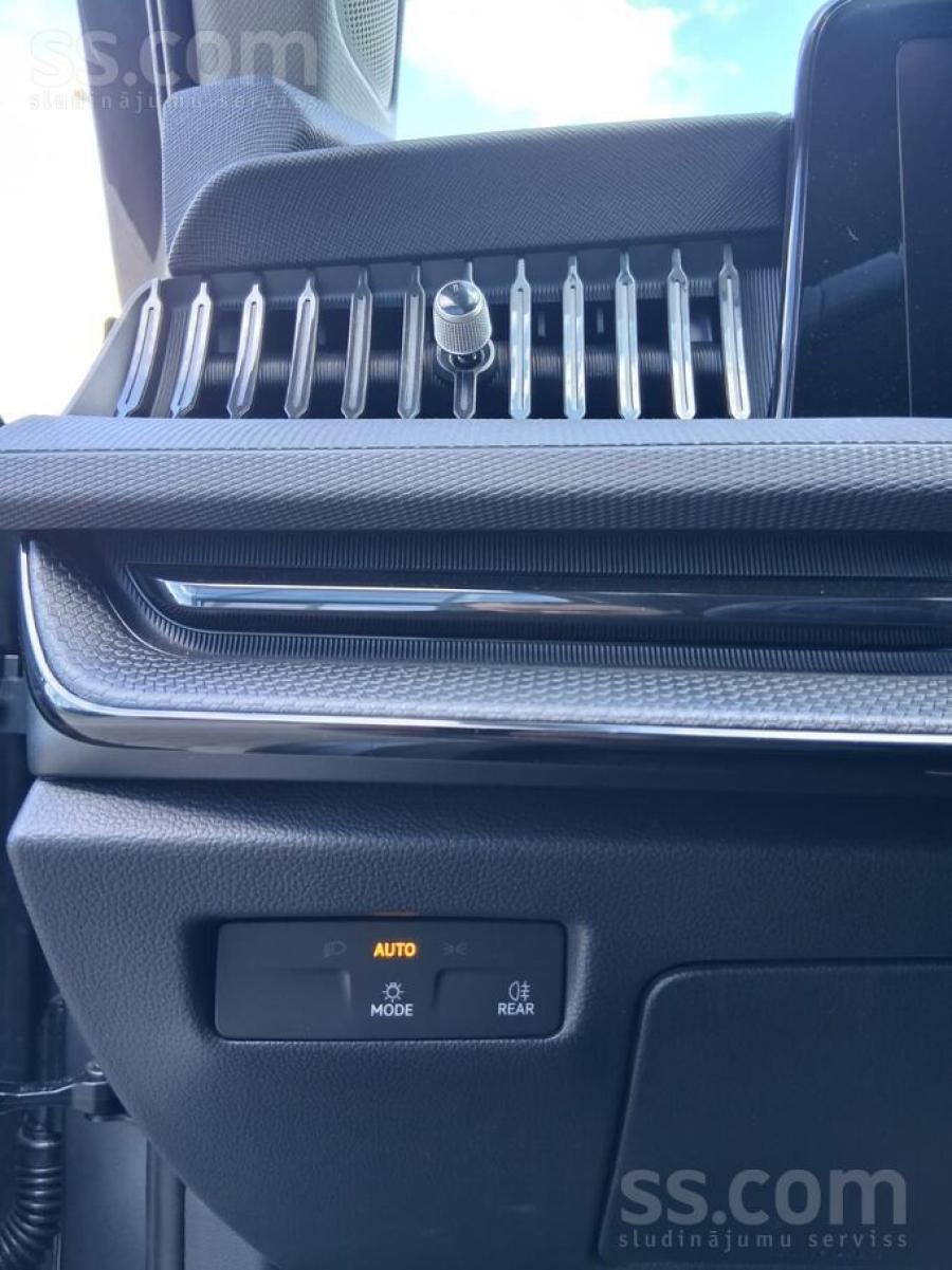 Pelēks Skoda SuperB 2026 Rīga, ar dzinēja tilpumu 1.50 L un nobraukumu 6 tūkst. km par 31900 €, foto 10 vietnē AUTOMOTO.COM.LV