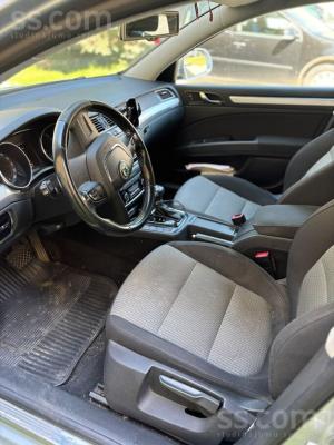 Grey Skoda SuperB 2010 in Riga, with an engine capacity of 2.00 L and mileage of 246 thousand km for 3900 €, photo 3 on AUTOMOTO.COM.LV
