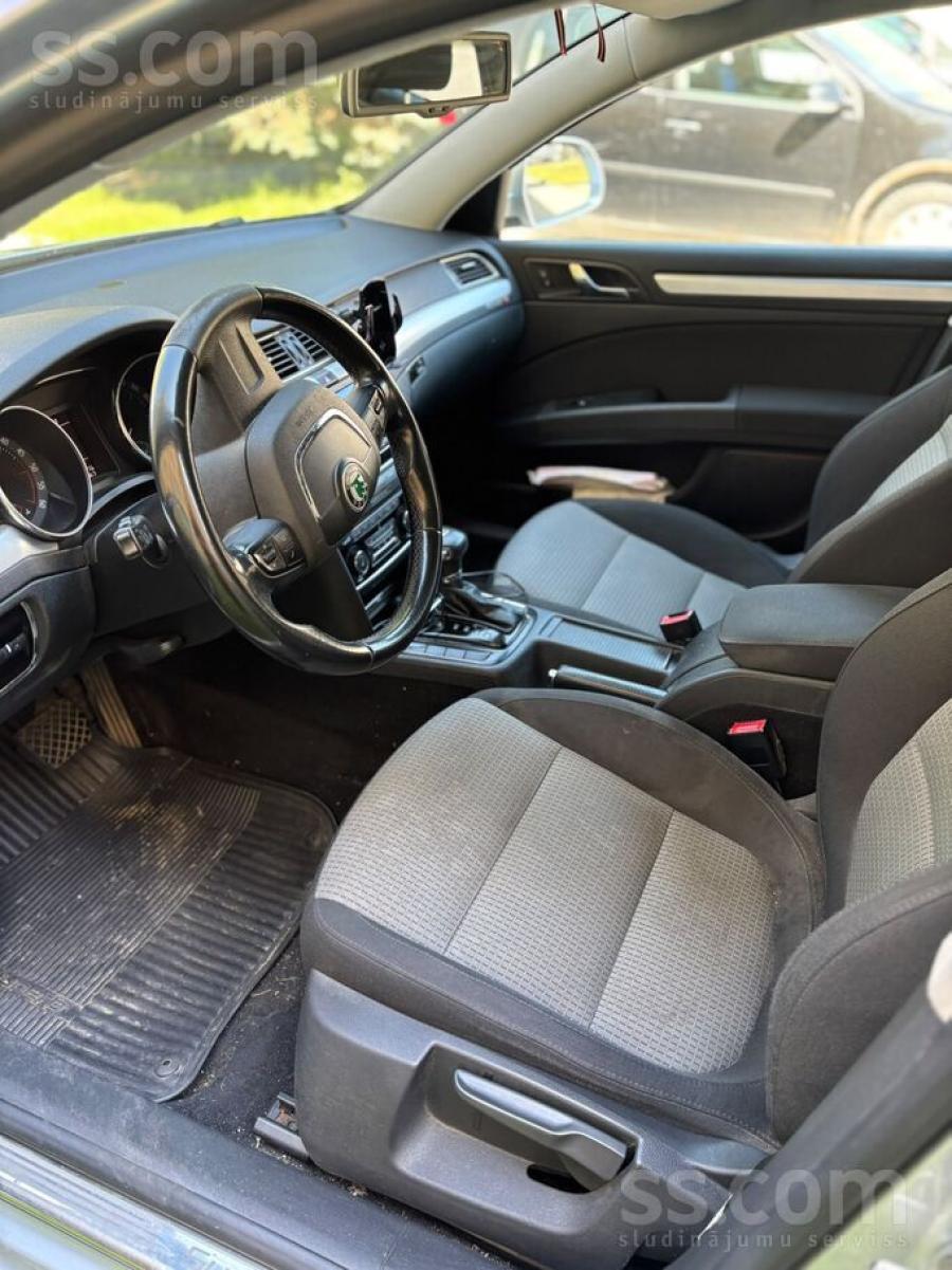 Grey Skoda SuperB 2010 in Riga, with an engine capacity of 2.00 L and mileage of 246 thousand km for 3900 €, photo 3 on AUTOMOTO.COM.LV