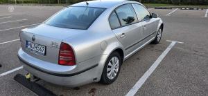 Grey Skoda SuperB 2002 in Vilnius, with an engine capacity of 1.80 L and mileage of 398 thousand km for 650 €, photo 6 on AUTOMOTO.COM.LV
