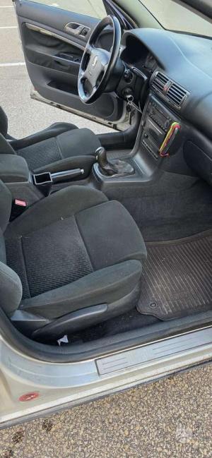 Grey Skoda SuperB 2002 in Vilnius, with an engine capacity of 1.80 L and mileage of 398 thousand km for 650 €, photo 11 on AUTOMOTO.COM.LV