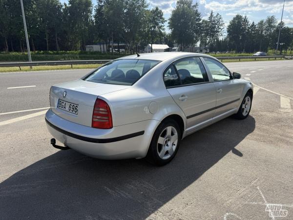 Grey Skoda SuperB 2003 in Vilnius, with an engine capacity of 1.90 L and mileage of 410 thousand km for 999 €, photo 4 on AUTOMOTO.COM.LV