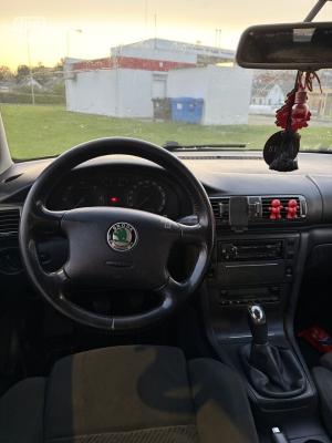 Pelēks Skoda SuperB 2003 Viļņa, ar dzinēja tilpumu 1.90 L un nobraukumu 342 tūkst. km par 1500 €, foto 7 vietnē AUTOMOTO.COM.LV