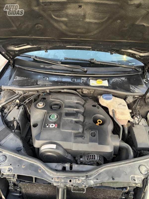 Pelēks Skoda SuperB 2003 Viļņa, ar dzinēja tilpumu 1.90 L un nobraukumu 342 tūkst. km par 1500 €, foto 9 vietnē AUTOMOTO.COM.LV