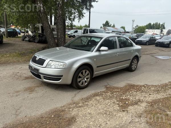 Grey Skoda SuperB 2004 in Riga, with an engine capacity of 1.80 L and mileage of 0 thousand km for 2990 €, photo 6 on AUTOMOTO.COM.LV