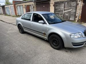 Grey Skoda SuperB 2004 in Panevezys, with an engine capacity of 1.90 L and mileage of 400 thousand km for 750 €, photo 4 on AUTOMOTO.COM.LV