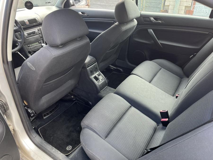 Grey Skoda SuperB 2004 in Panevezys, with an engine capacity of 1.90 L and mileage of 400 thousand km for 750 €, photo 8 on AUTOMOTO.COM.LV