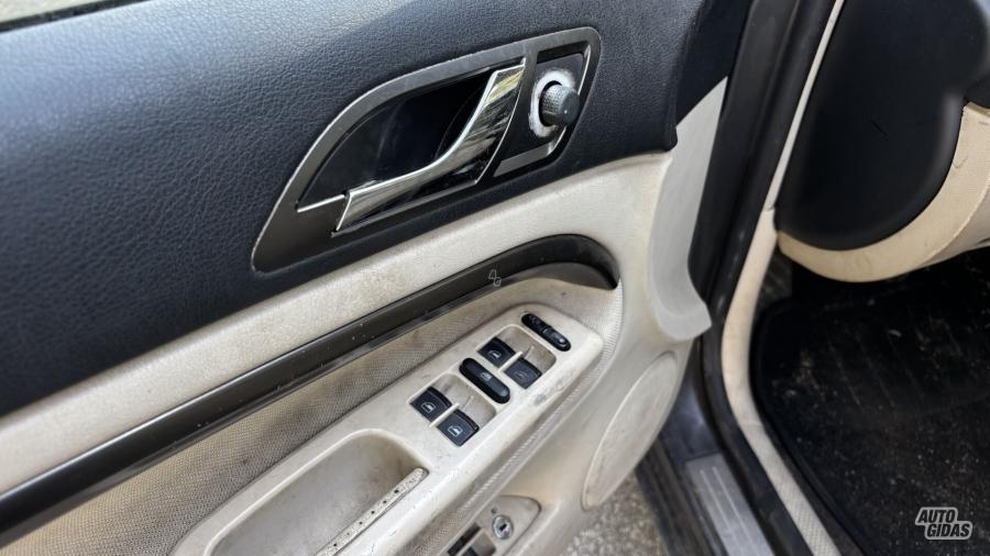 Pelēks Skoda SuperB 2004 Šilutė, ar dzinēja tilpumu 2.50 L un nobraukumu 311 tūkst. km par 490 €, foto 11 vietnē AUTOMOTO.COM.LV