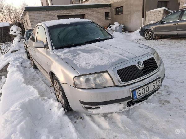 Pelēks Skoda SuperB 2005 Alīta, ar dzinēja tilpumu 1.90 L un nobraukumu 367 tūkst. km par 800 €, foto 2 vietnē AUTOMOTO.COM.LV
