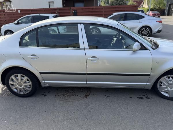 Pelēks Skoda SuperB 2005 Kauņa, ar dzinēja tilpumu 1.90 L un nobraukumu 336 tūkst. km par 1950 €, foto 6 vietnē AUTOMOTO.COM.LV